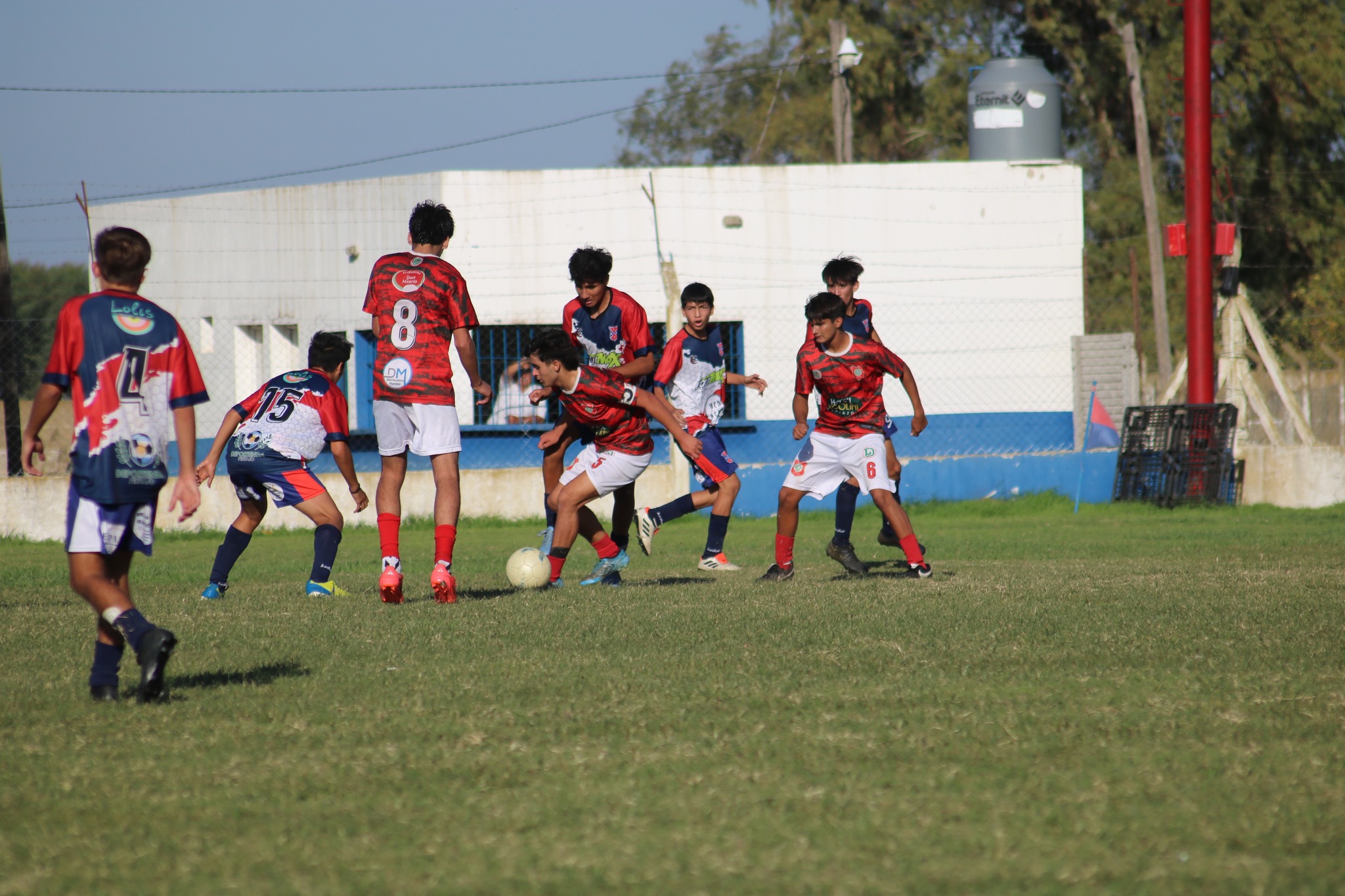 Divisiones: Inferiores: Volvió la acción - Lanza La Bola Deportes